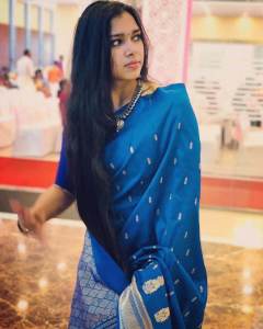 M. M. Manasi Wiki, Biography, Age, Family, Songs, Images - wikimylinks