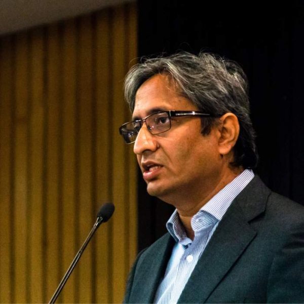 Ravish Kumar (Anchor) Wiki, Biography, Age, Family, NDTV, Images ...