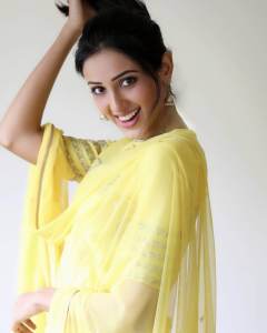 Riya Suman Wiki, Biography, Age, Movies, Family, Images & More ...