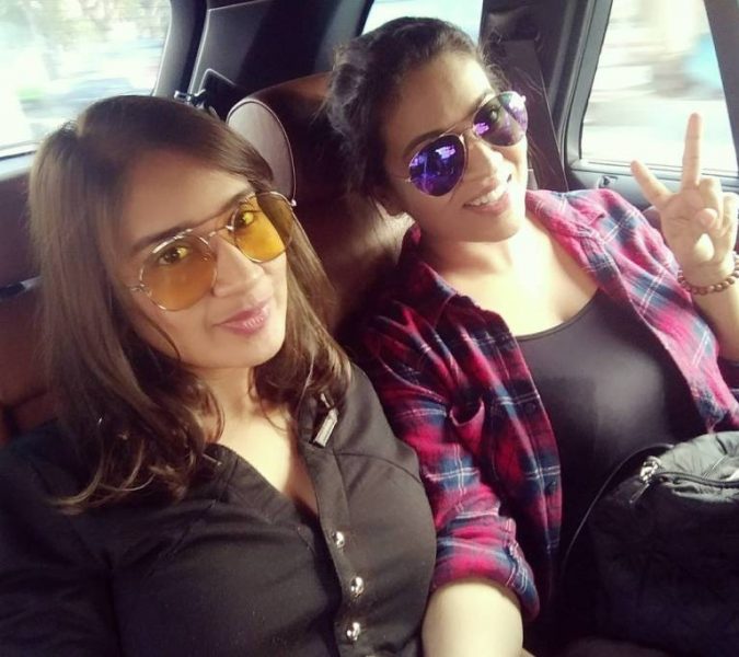 Sunitha Sarathy Wiki, Biography, Age, Songs List, Family, Images ...