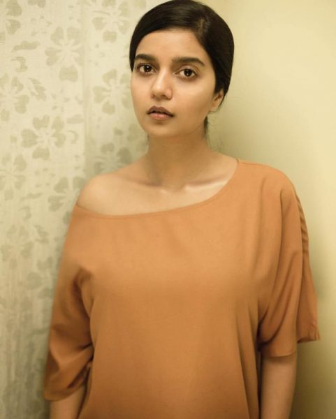 Swathi Reddy Wiki, Biography, Age, Movies, Family, Images - wikimylinks