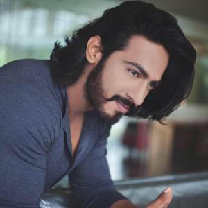 Thakur Anoop Singh Wiki, Biography, Age, Movies List, Family, Images ...