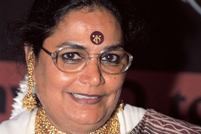 Usha Uthup Wiki, Biography, Age, Songs List, Family, Images - wikimylinks