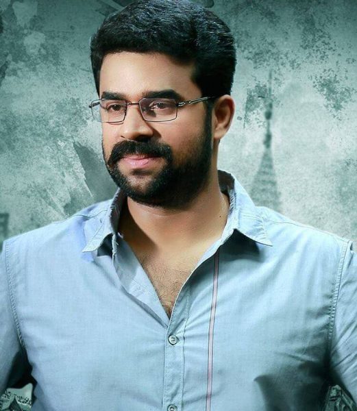 Vijay Babu Wiki, Biography, Age, Movies, Family, Images - wikimylinks