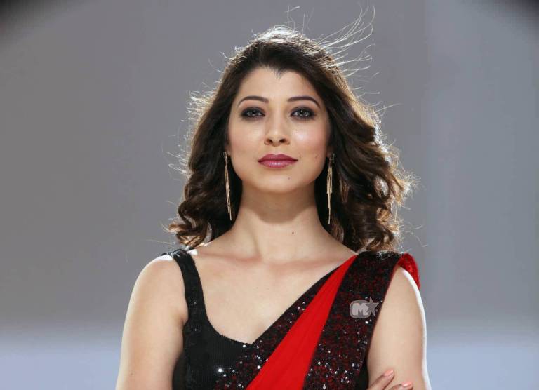 Tejaswini Pandit Wiki, Biography, Age, Movies, Images - wikimylinks