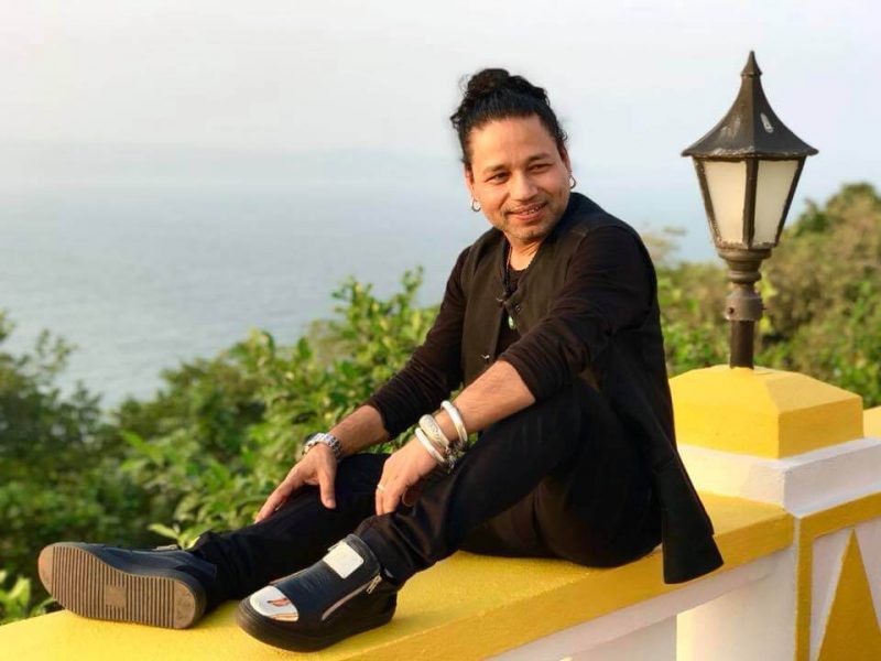 Kailash Kher Wiki, Biography, Age, Songs List, Family, Images - wikimylinks