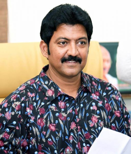 Vallabhaneni Vamsi Wiki, Biography, Age, Family, Images & More ...